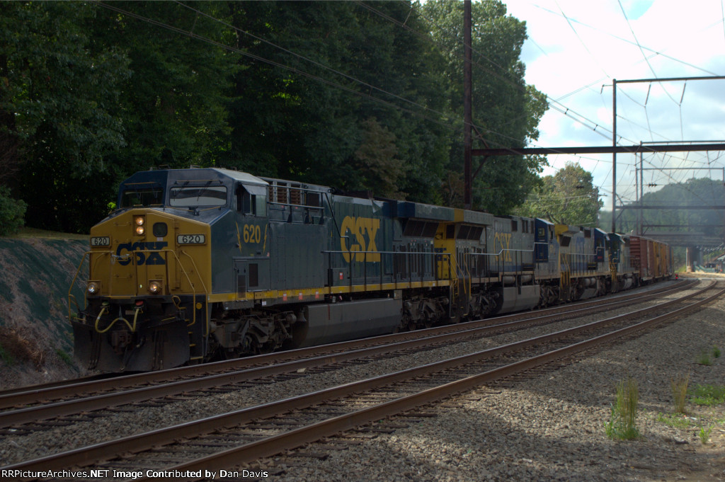 CSX AC60CW 620 leads Q410